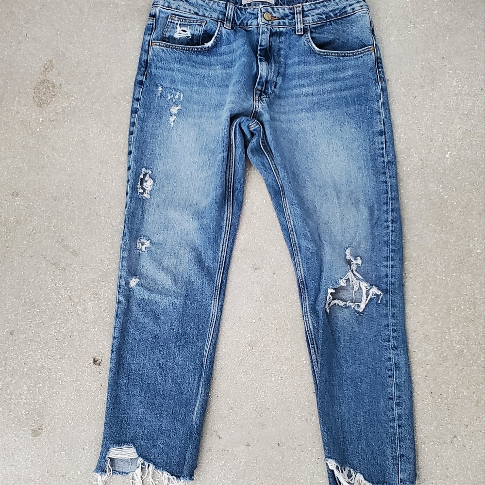 Zara Oversized Ripped Jeans - Gem